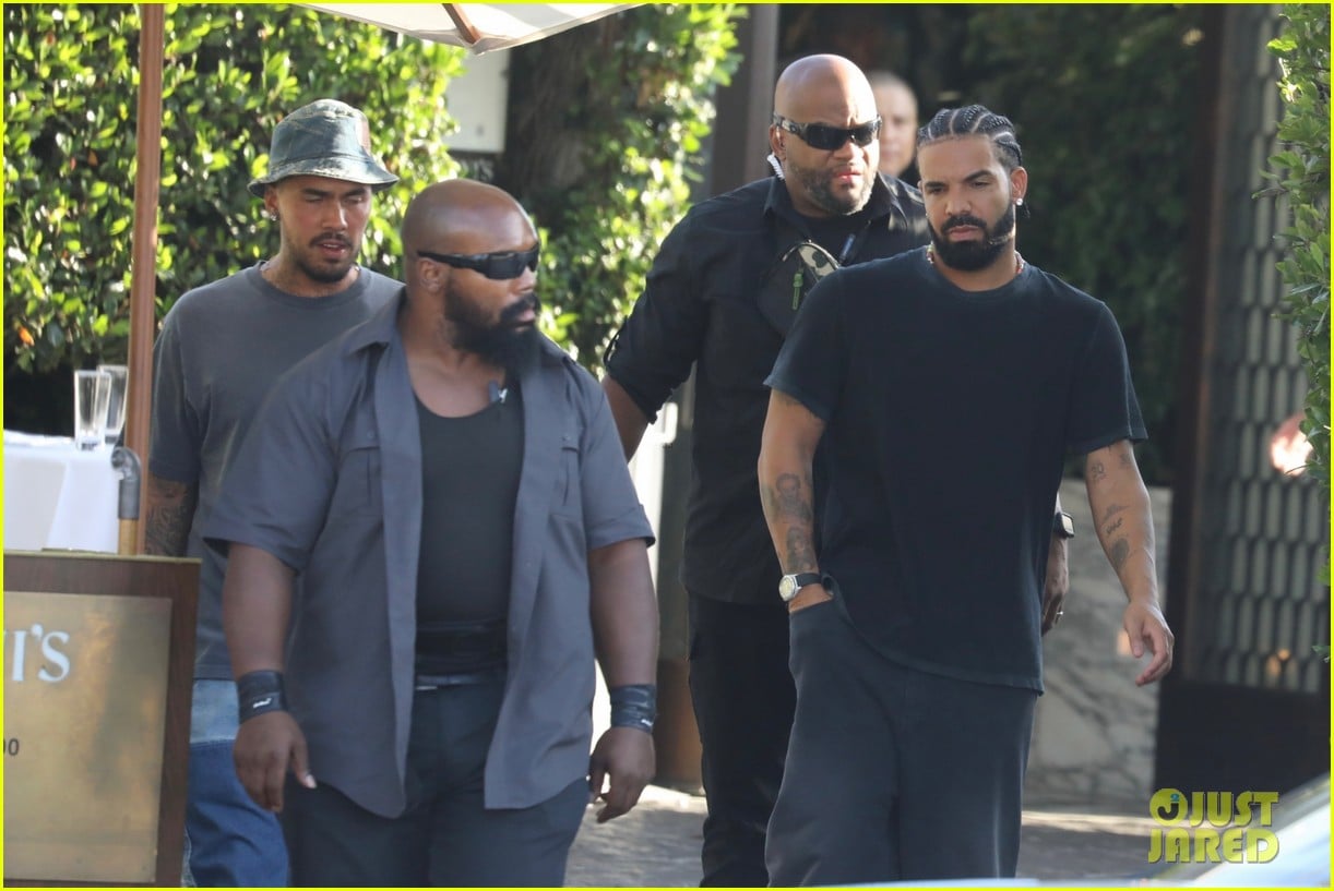 Drake Stops by Cecconi's for Lunch in WeHo Before Heading to the Studio ...