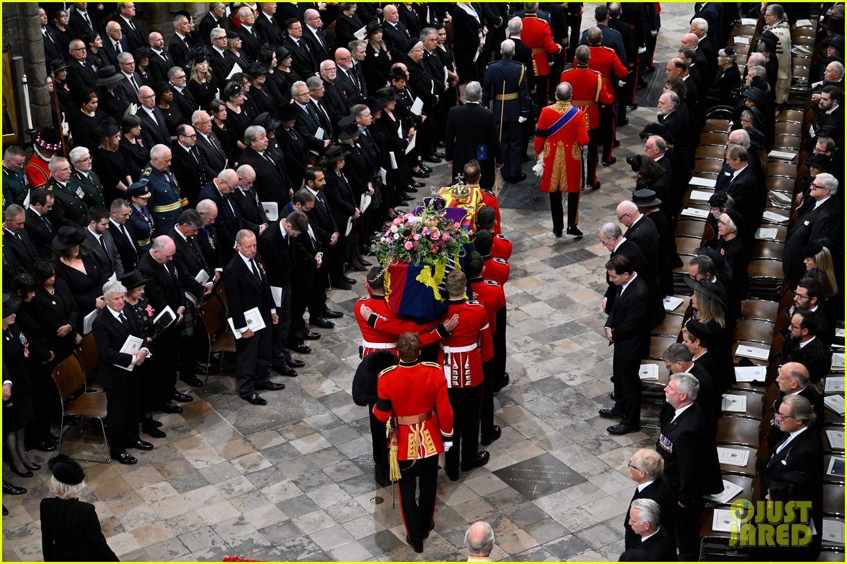 Prince William & Prince Harry Join Royal Family in Queen Elizabeth's ...