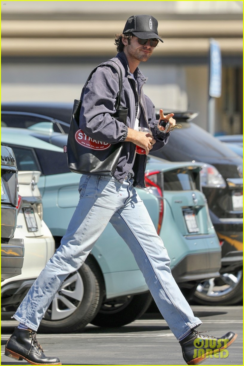 Jacob Elordi & Olivia Jade Seemingly Still Together, New Photos Reveal ...