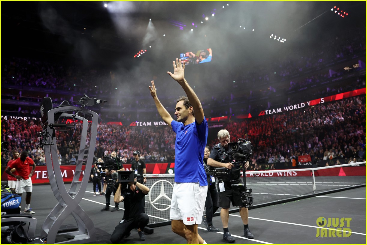 Rafael Nadal Tears Up Next To Roger Federer After His Final ...