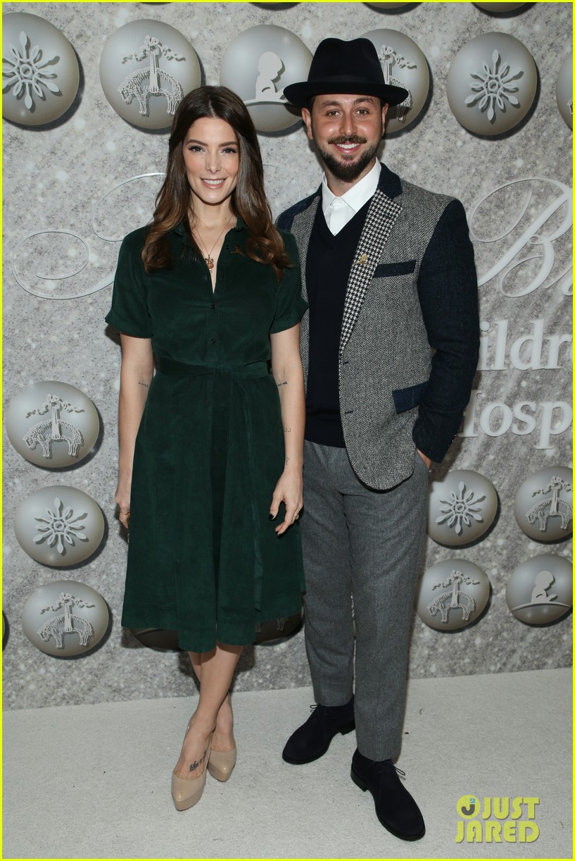Ashley Greene Gives Birth, Welcomes First Child with Husband Paul Khoury!: Photo 4823542 ...
