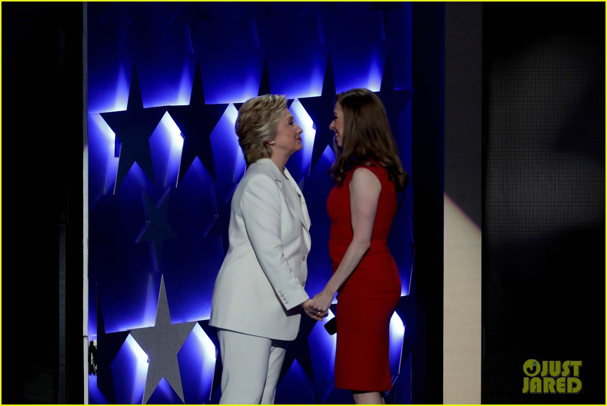 Hillary & Chelsea Clinton Talk Working Together On 'Gutsy' & If Chelsea ...