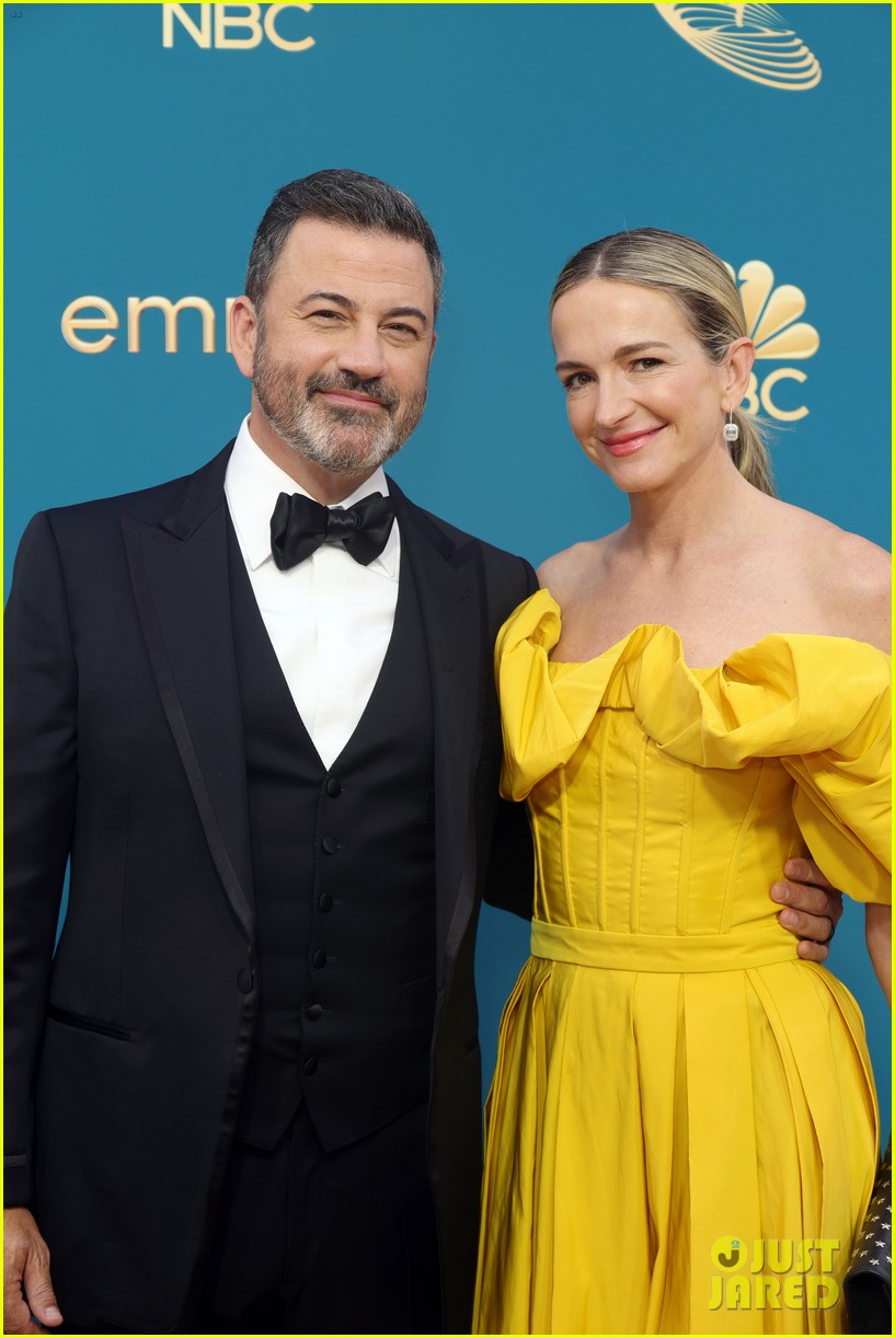 John Oliver Reacts After 'Last Week Tonight' Wins 7th Consecutive Emmy ...