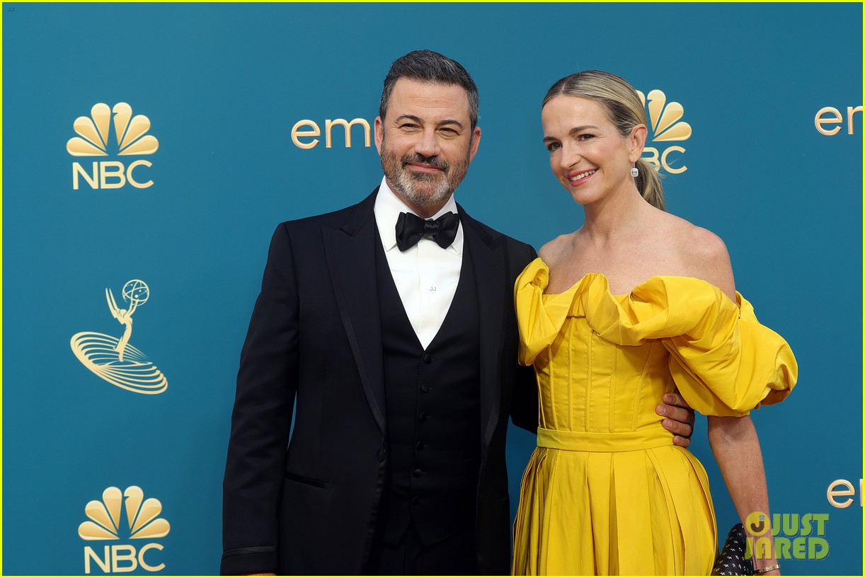 John Oliver Reacts After 'Last Week Tonight' Wins 7th Consecutive Emmy ...