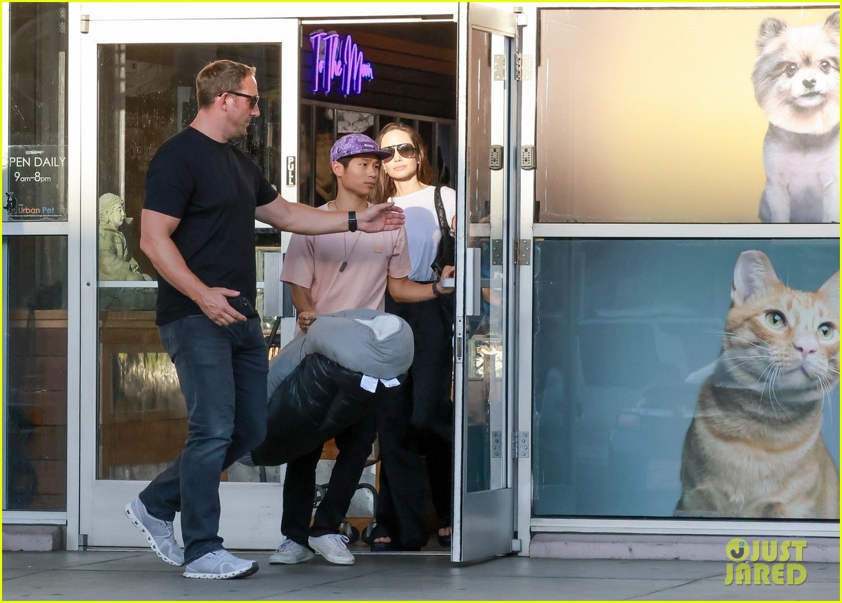 Angelina Jolie Goes Shopping for Pets Supplies with Son Pax, 18: Photo ...