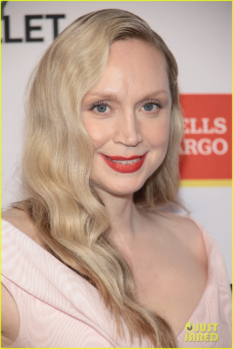 Julia Fox Stuns In Over The Top Silver Gown For New York Ballet Gala ...