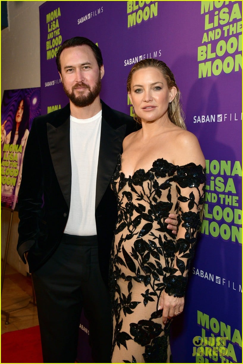 Kate Hudson Gets Support from Fiance Danny Fujikawa at 'Mona Lisa And ...
