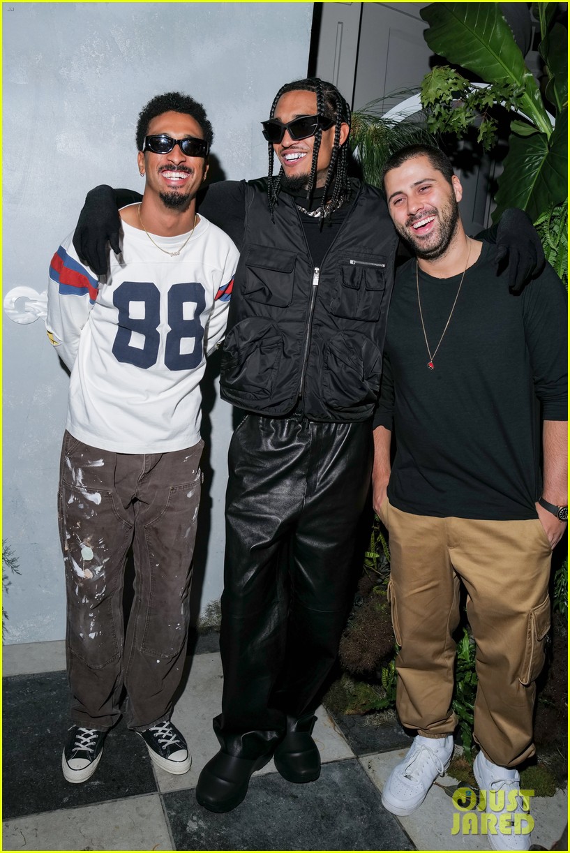 Kendall Jenner Hosts FWRD's Fall Campaign Party in NYC With Devin ...