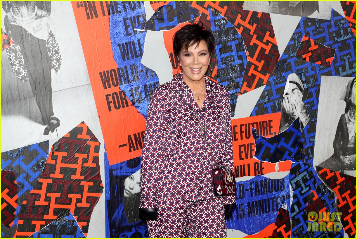 Kourtney Kardashian & Travis Barker Pack on the PDA Sitting Front Row ...