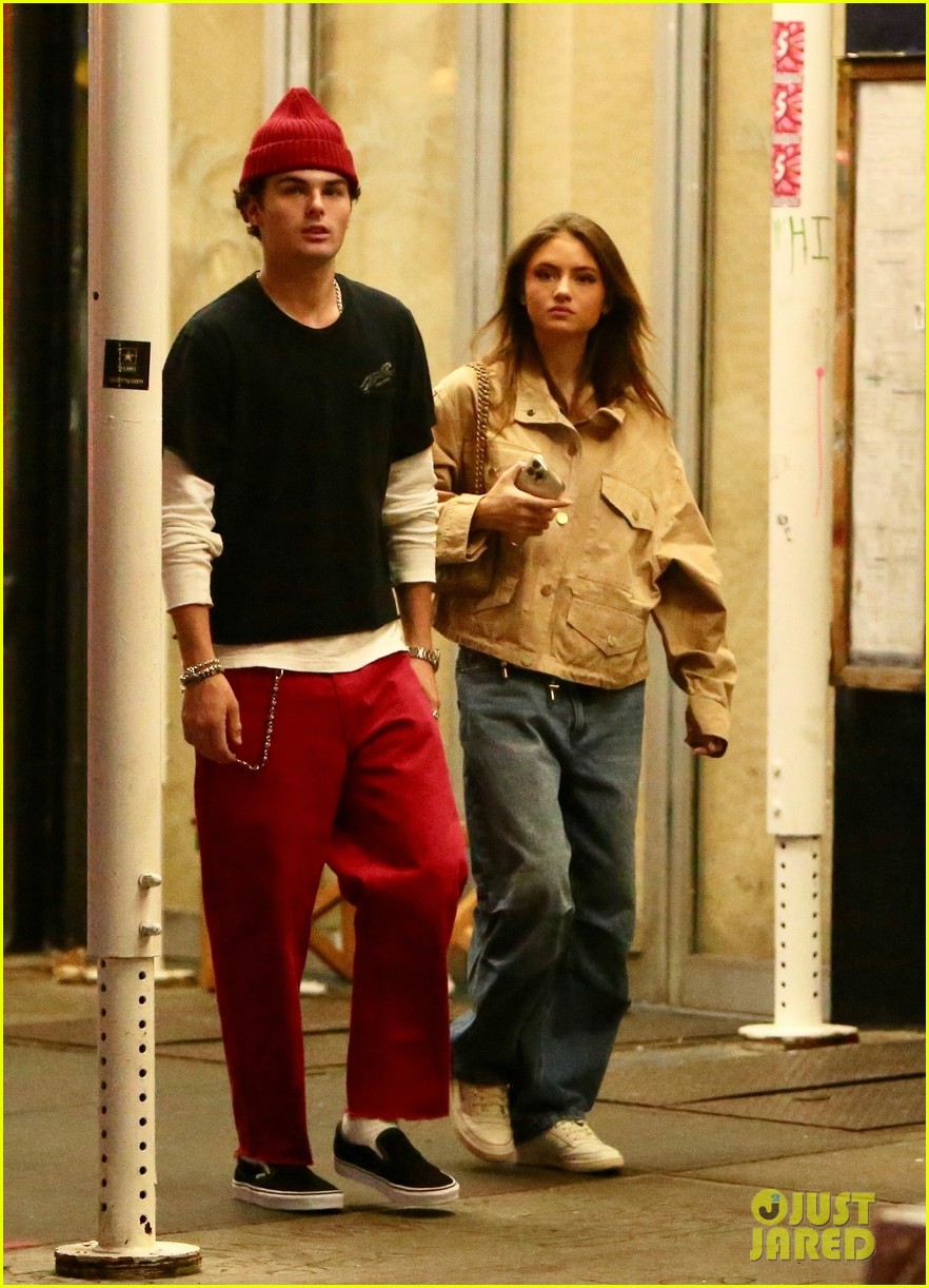 Leni Klum & Boyfriend Aris Rachevsky Step Out for Dinner Date in NYC ...