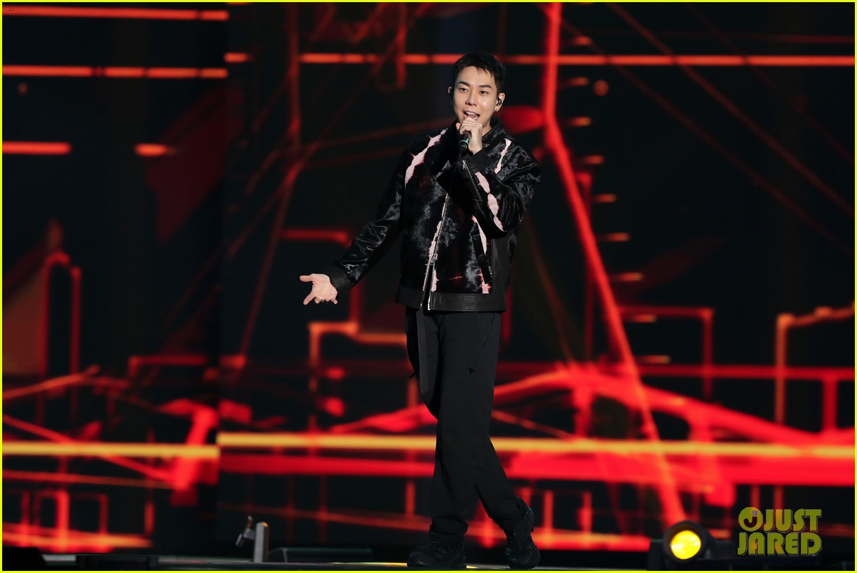 Korean Rapper Loco Reveals He's Engaged: Photo 4819907 | Engaged ...