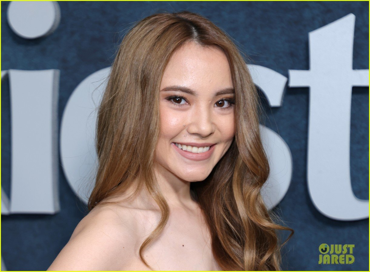 Mila Kunis Wears Black Mini-Dress & Thigh High Boots for 'Luckiest Girl ...