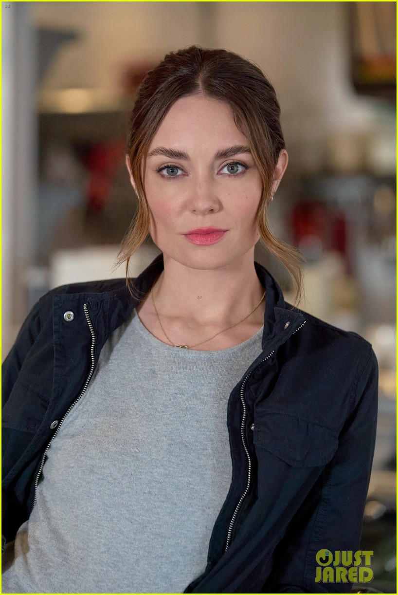 Photo: francesca quinn hmm premiere pics 13 | Photo 4827260 | Just Jared