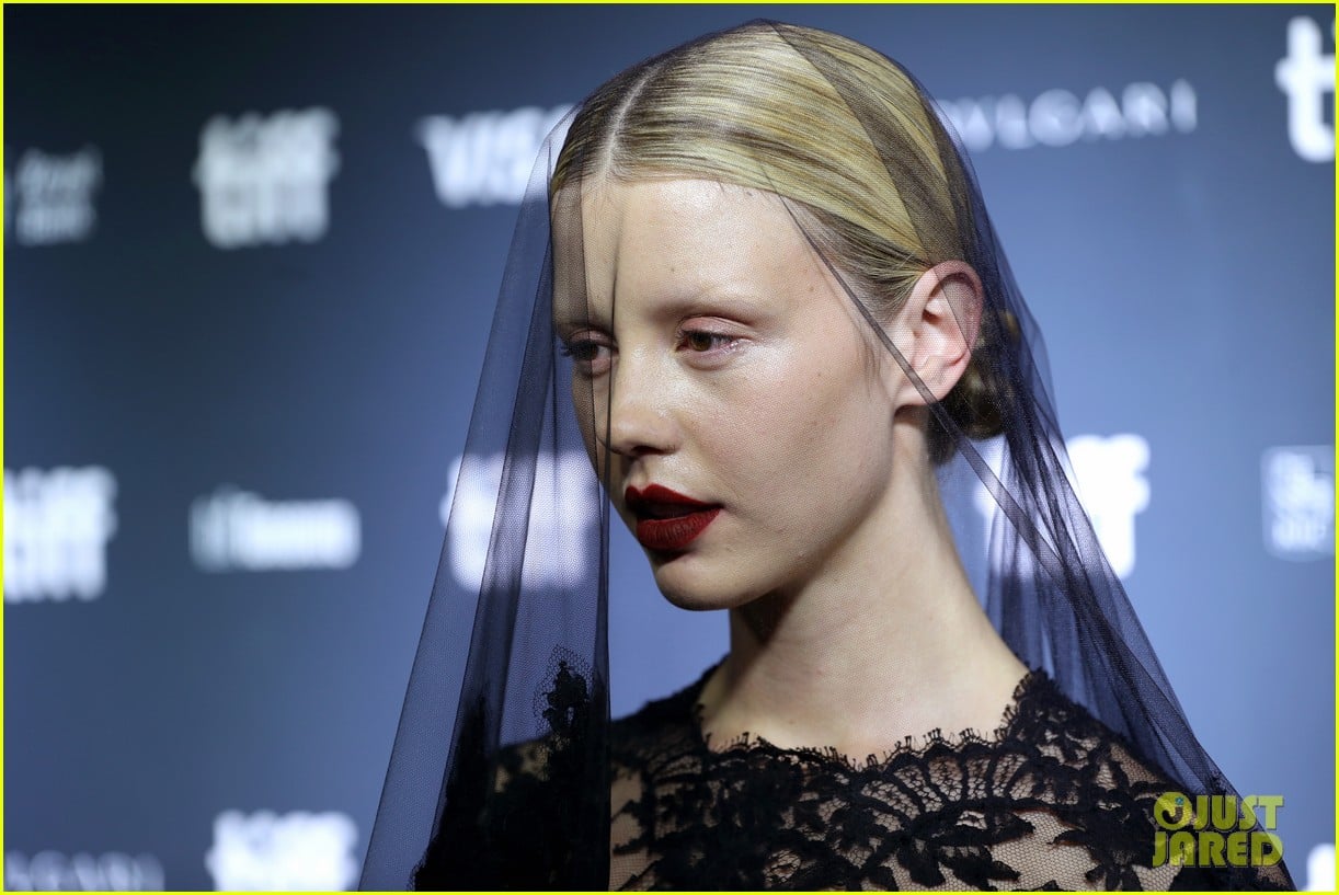 Mia Goth Attends the TIFF Premiere of 'Pearl' As It's Revealed a Third ...
