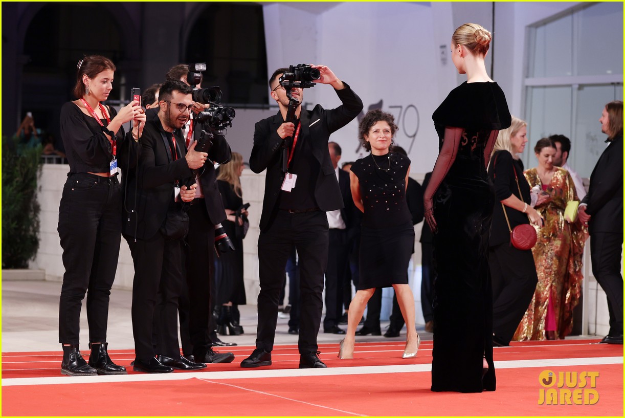 Mia Goth Hits the Red Carpet for 'Pearl' Premiere at Venice Film ...