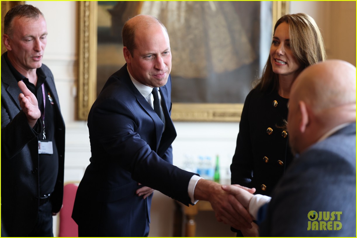 Prince William & Princess Kate Middleton Thank Staffers Who Helped with ...