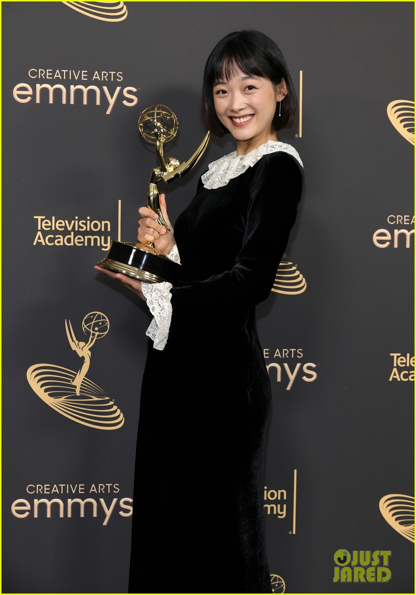 Niecy Nash & Wife Jessica Betts Share Cute Moment at Creative Arts Emmy ...