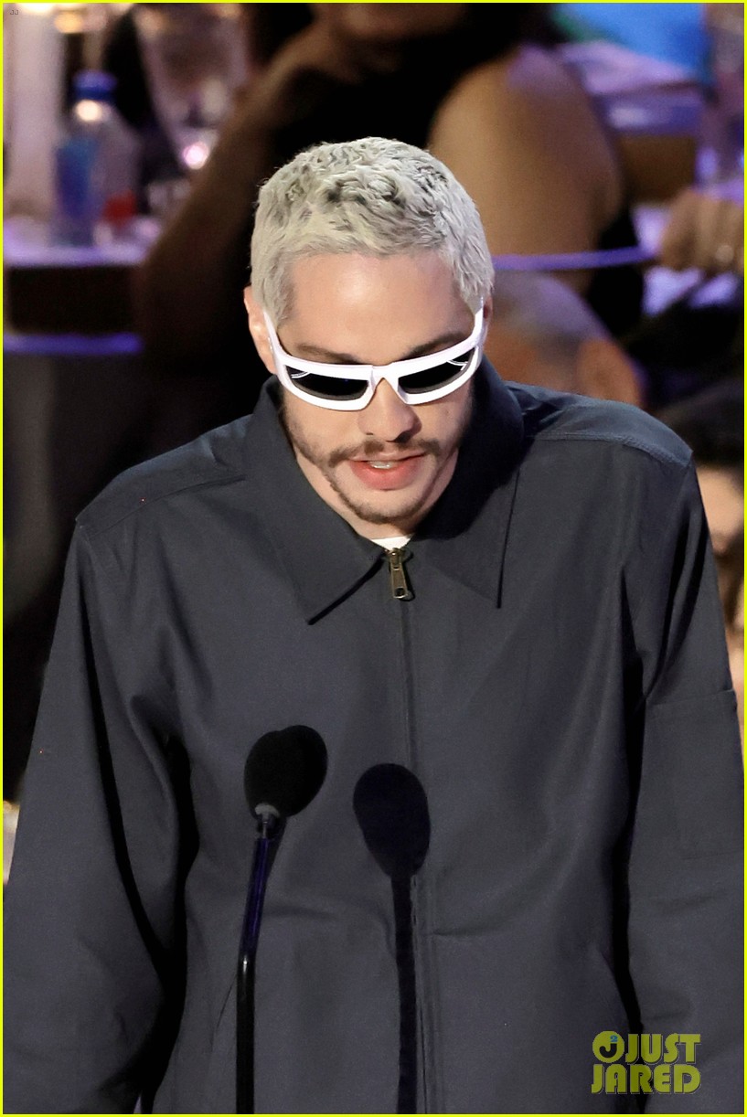 Pete Davidson Makes Surprise Appearance at Emmy Awards 2022 to Present Outstanding Comedy Series ...