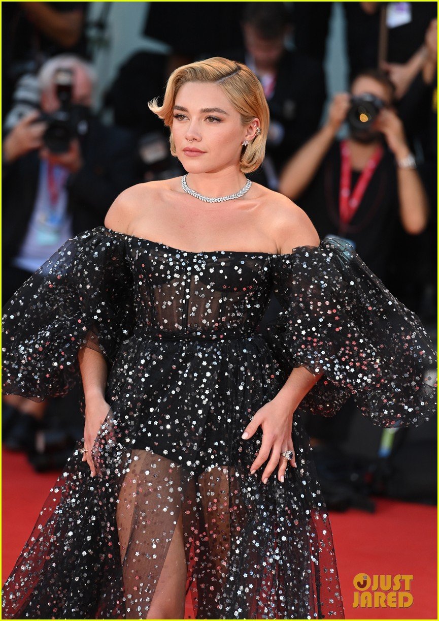 Florence Pugh Turns Heads In Sparkly Gown at 'Don't Worry Darling ...