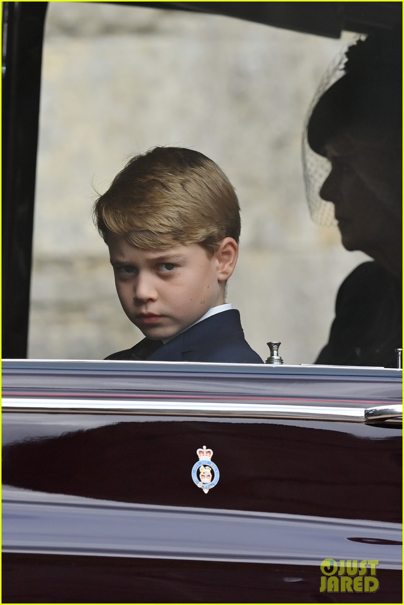 King Charles III Leads Royal Family To Committal Service For Queen ...