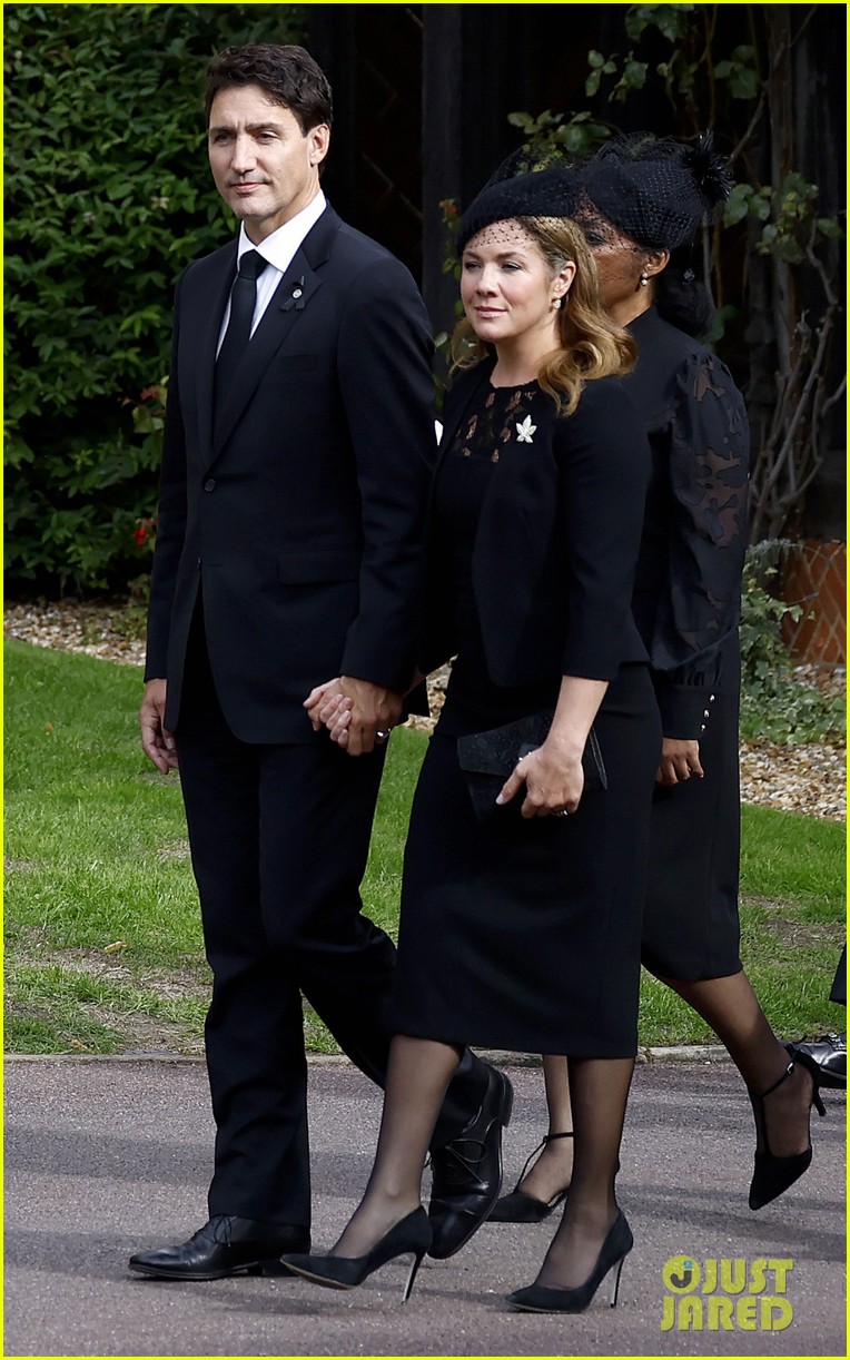 King Charles III Leads Royal Family To Commital Service For Queen ...
