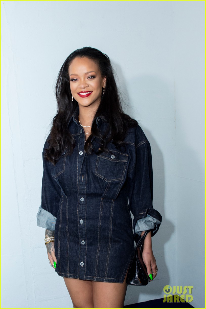 Rihanna's Super Bowl 2023 Halftime Show Set List: Which Songs Should She Perform? (Poll): Photo ...