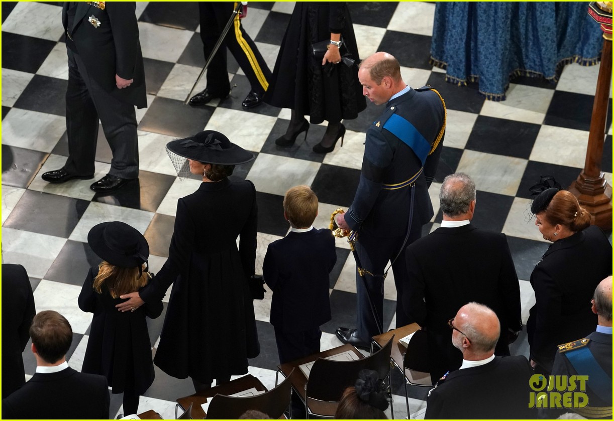 Inside the Queen’s Funeral: See Where Every Royal Was Seated as Palace ...