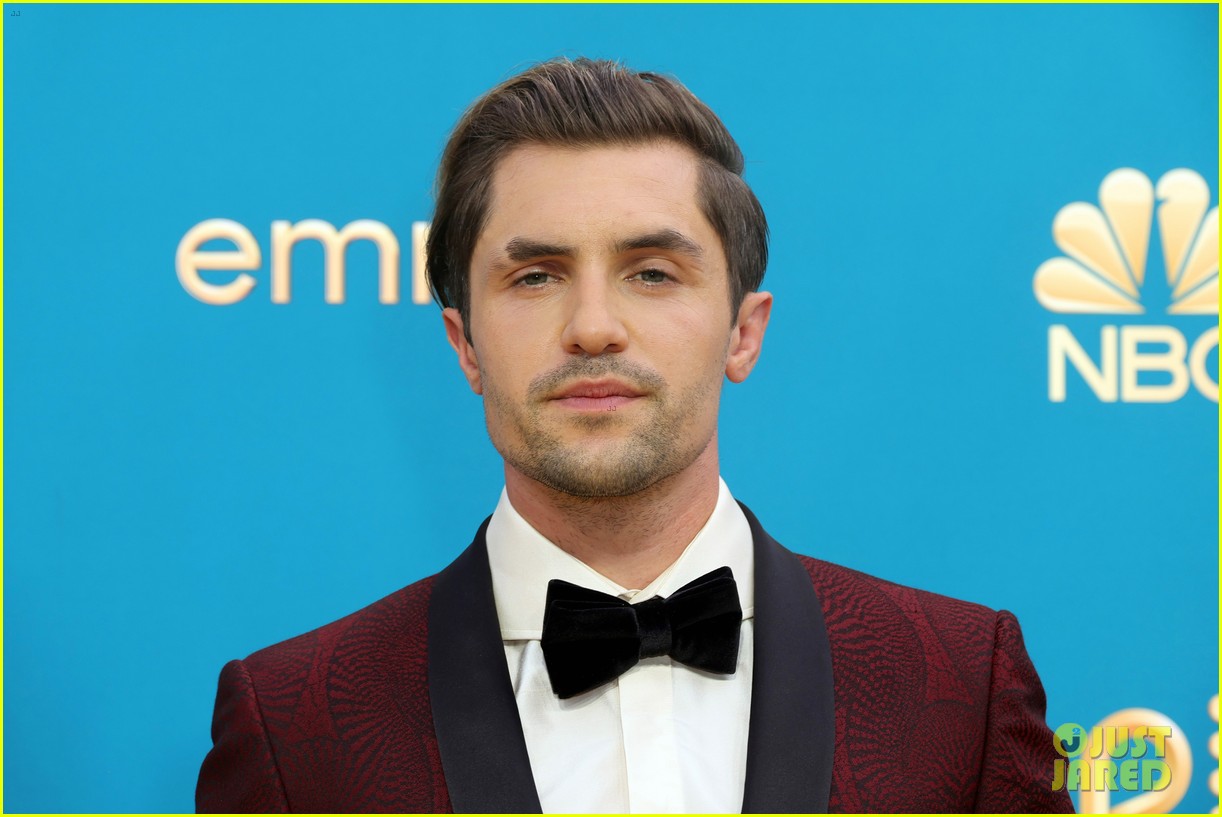 Jason Sudeikis & 'Ted Lasso' Co-Stars Phil Dunster & Toheeb Jimoh Suit ...