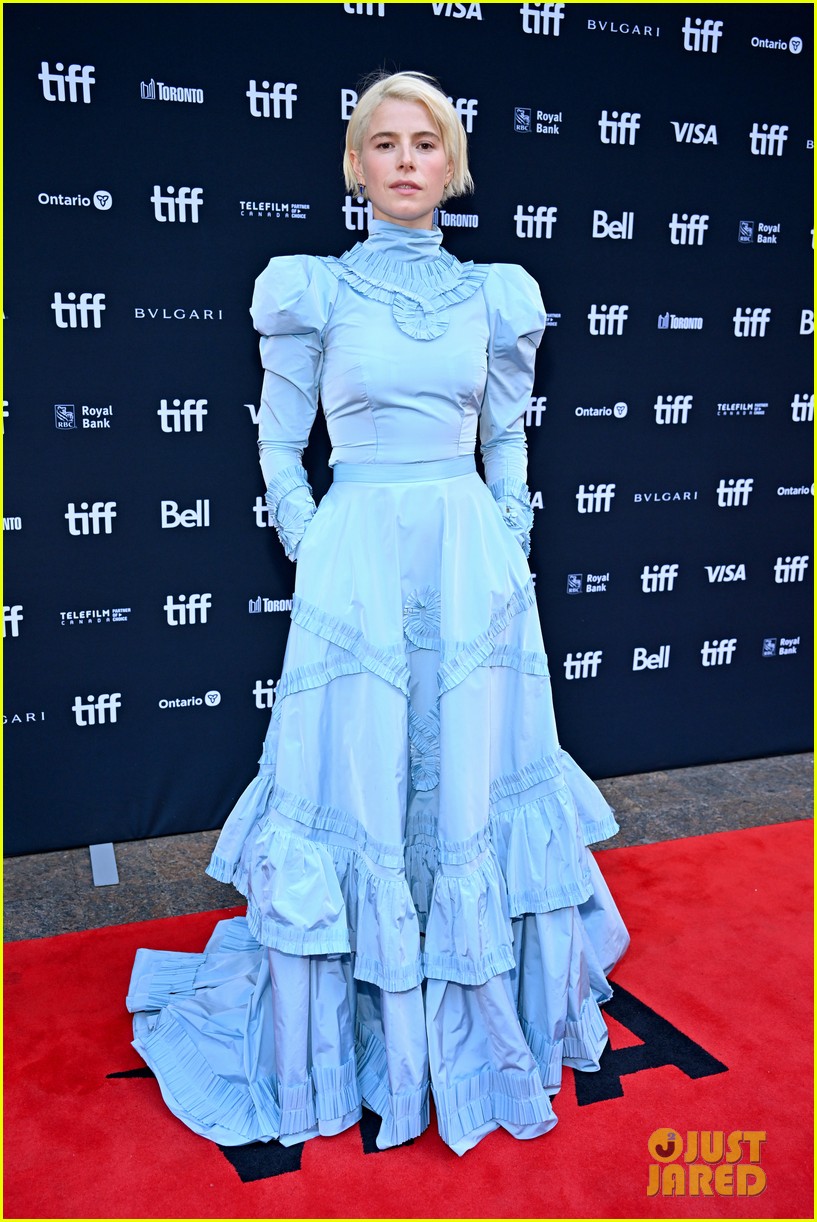 Claire Foy, Jessie Buckley & Rooney Mara Are 'Women Talking' at TIFF ...