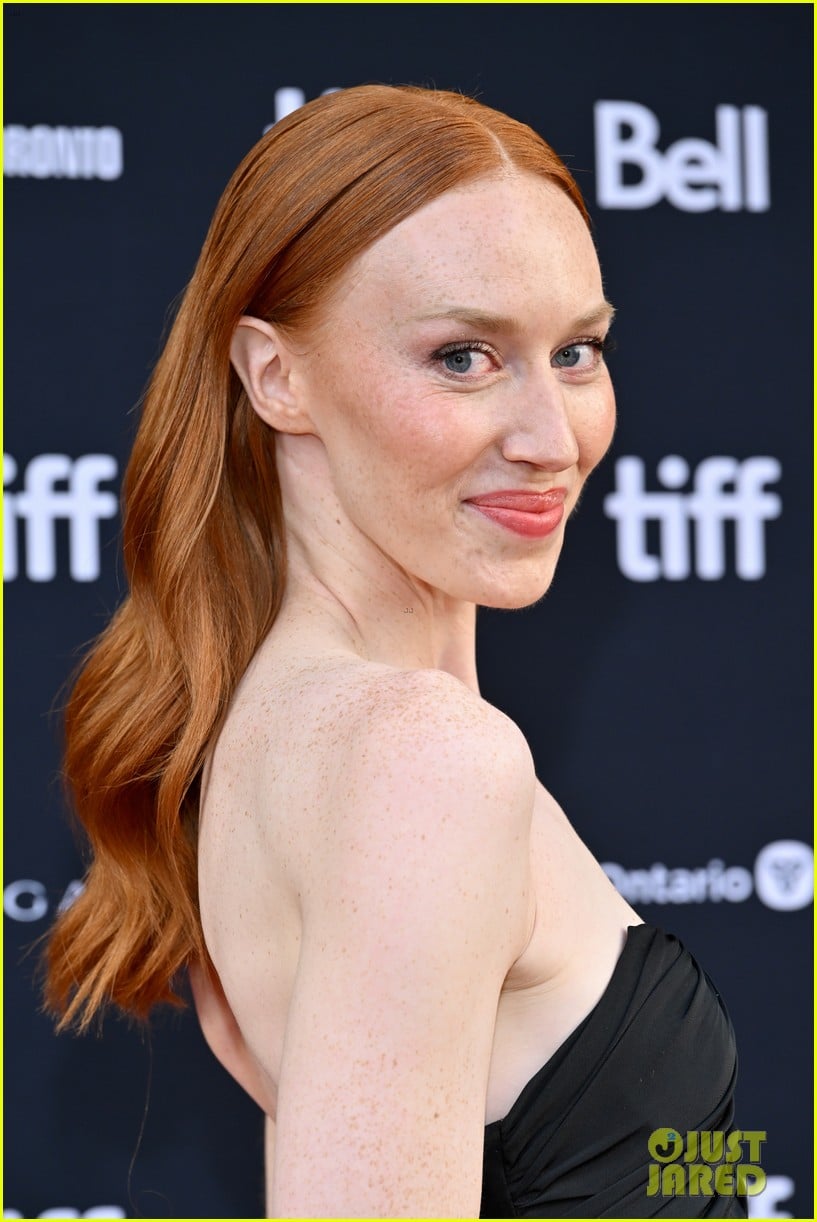 Claire Foy, Jessie Buckley & Rooney Mara Are 'Women Talking' at TIFF ...