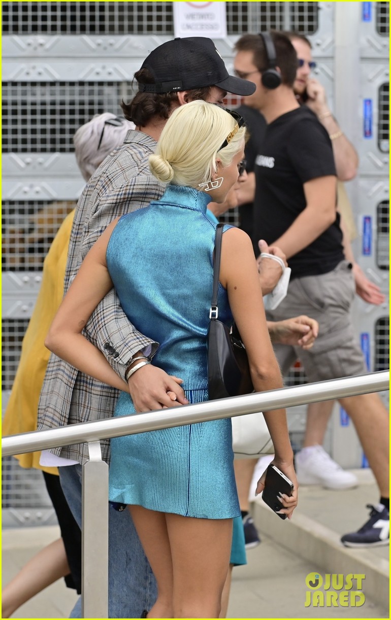 'Elite' Actress Valentina Zenere Flaunts PDA with Boyfriend Jordi Llado ...