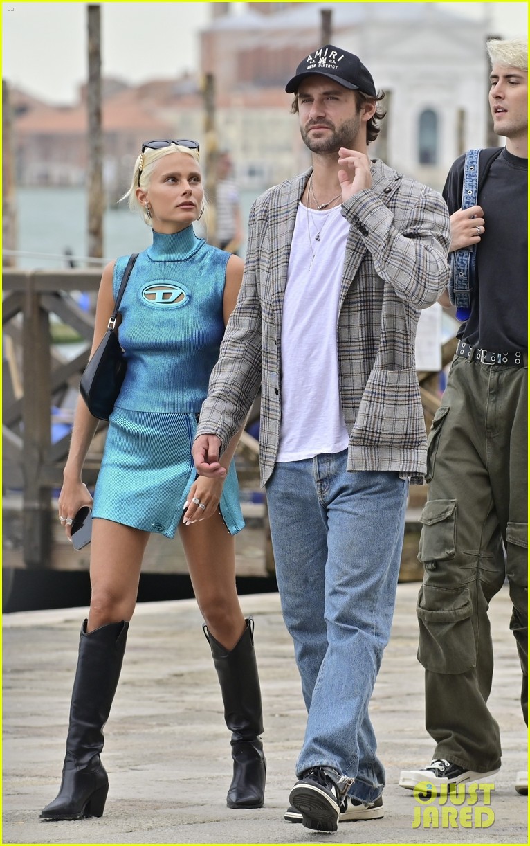 'Elite' Actress Valentina Zenere Flaunts PDA with Boyfriend Jordi Llado ...