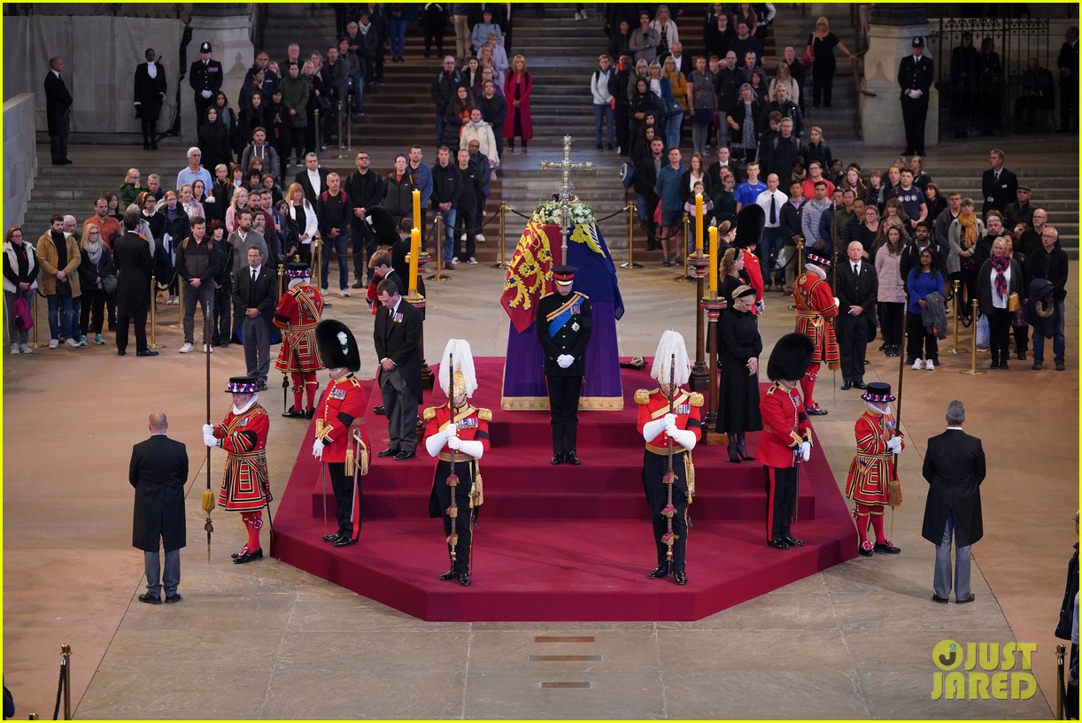 Prince William & Prince Harry Join Their Cousins to Stand Vigil at ...