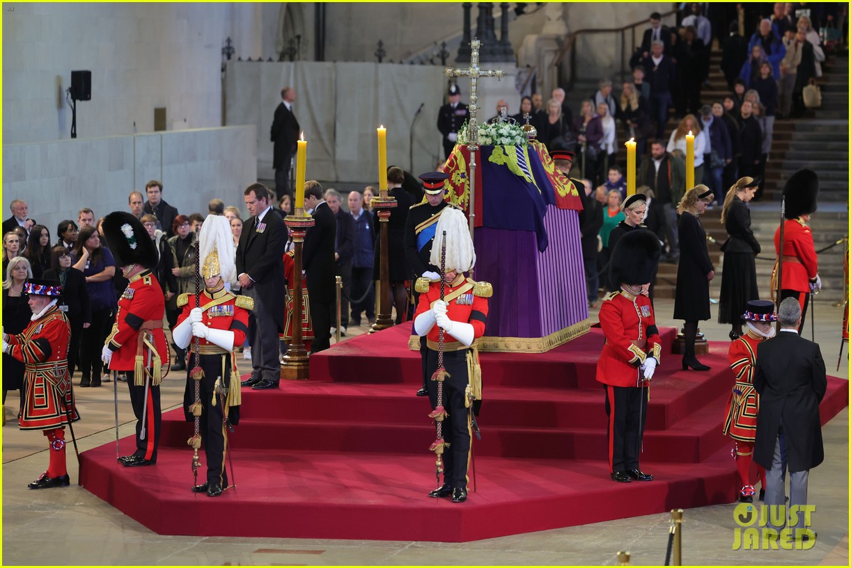 Prince William & Prince Harry Join Their Cousins to Stand Vigil at ...