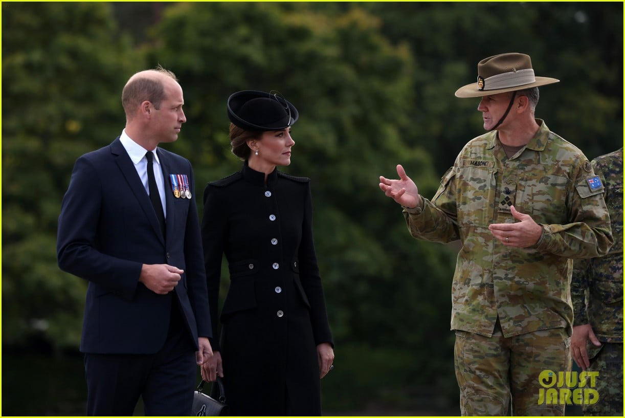 Prince William & Kate Middleton Meet the Troops Who Were Deployed to ...