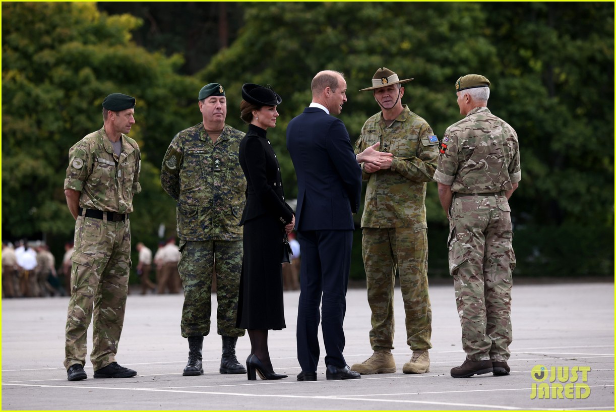 Prince William & Kate Middleton Meet the Troops Who Were Deployed to ...