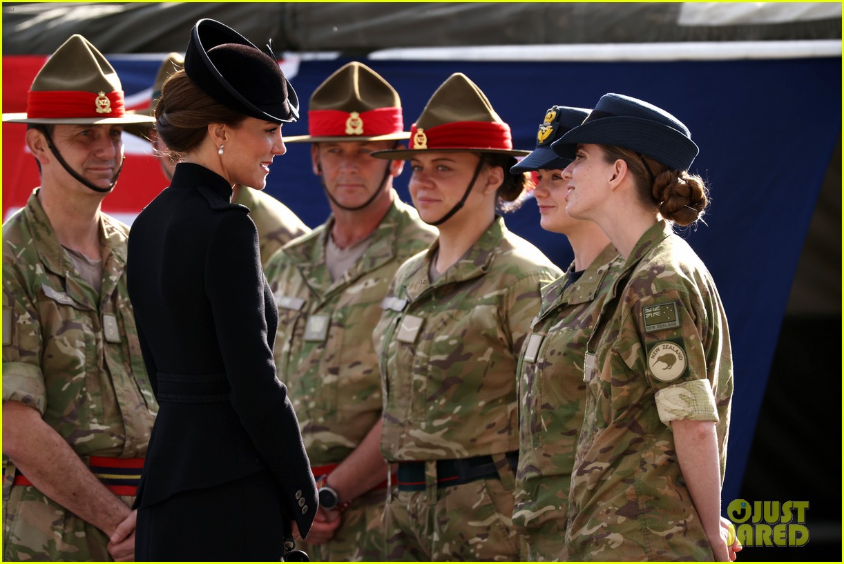 Prince William & Kate Middleton Meet the Troops Who Were Deployed to ...