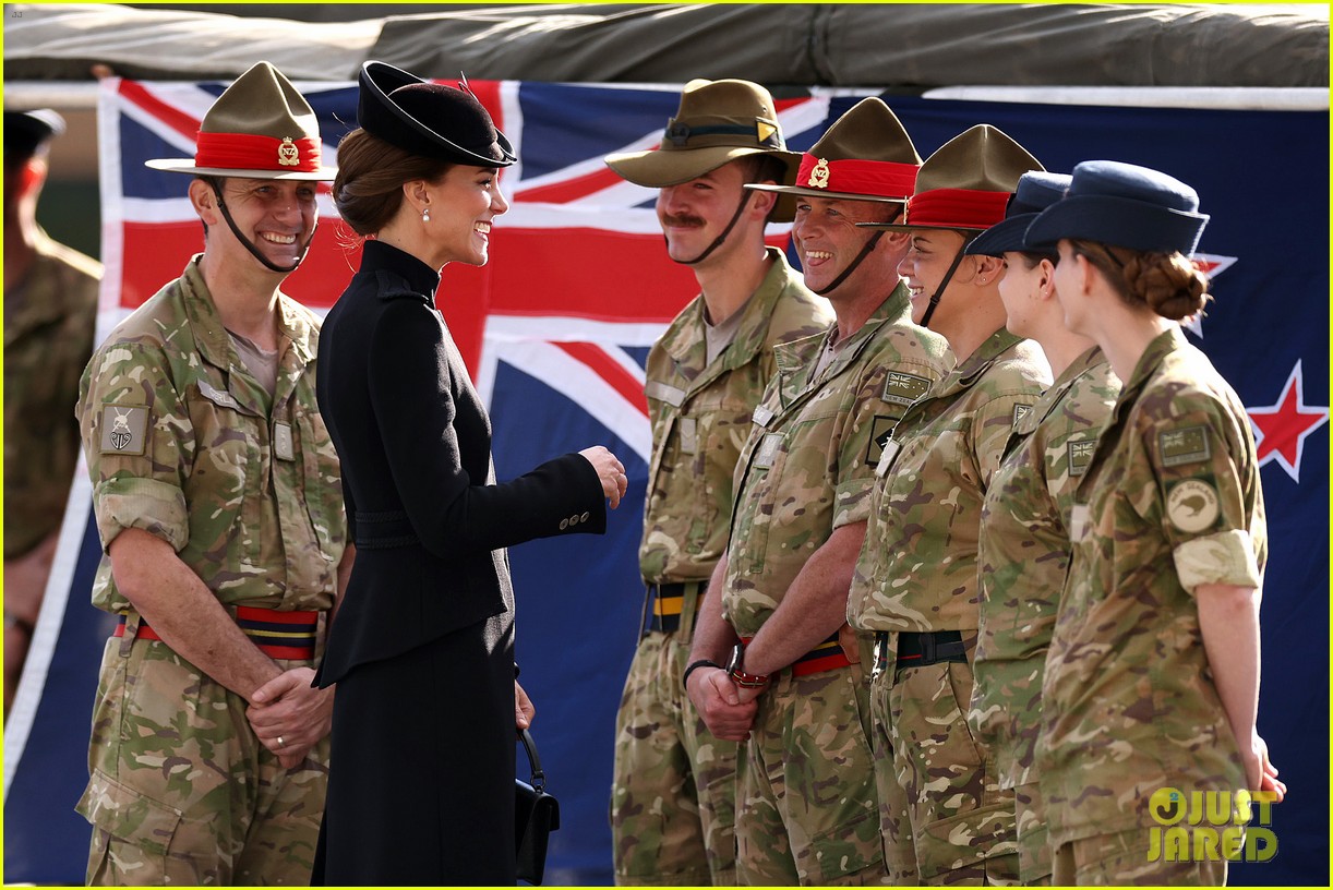 Prince William & Kate Middleton Meet the Troops Who Were Deployed to ...