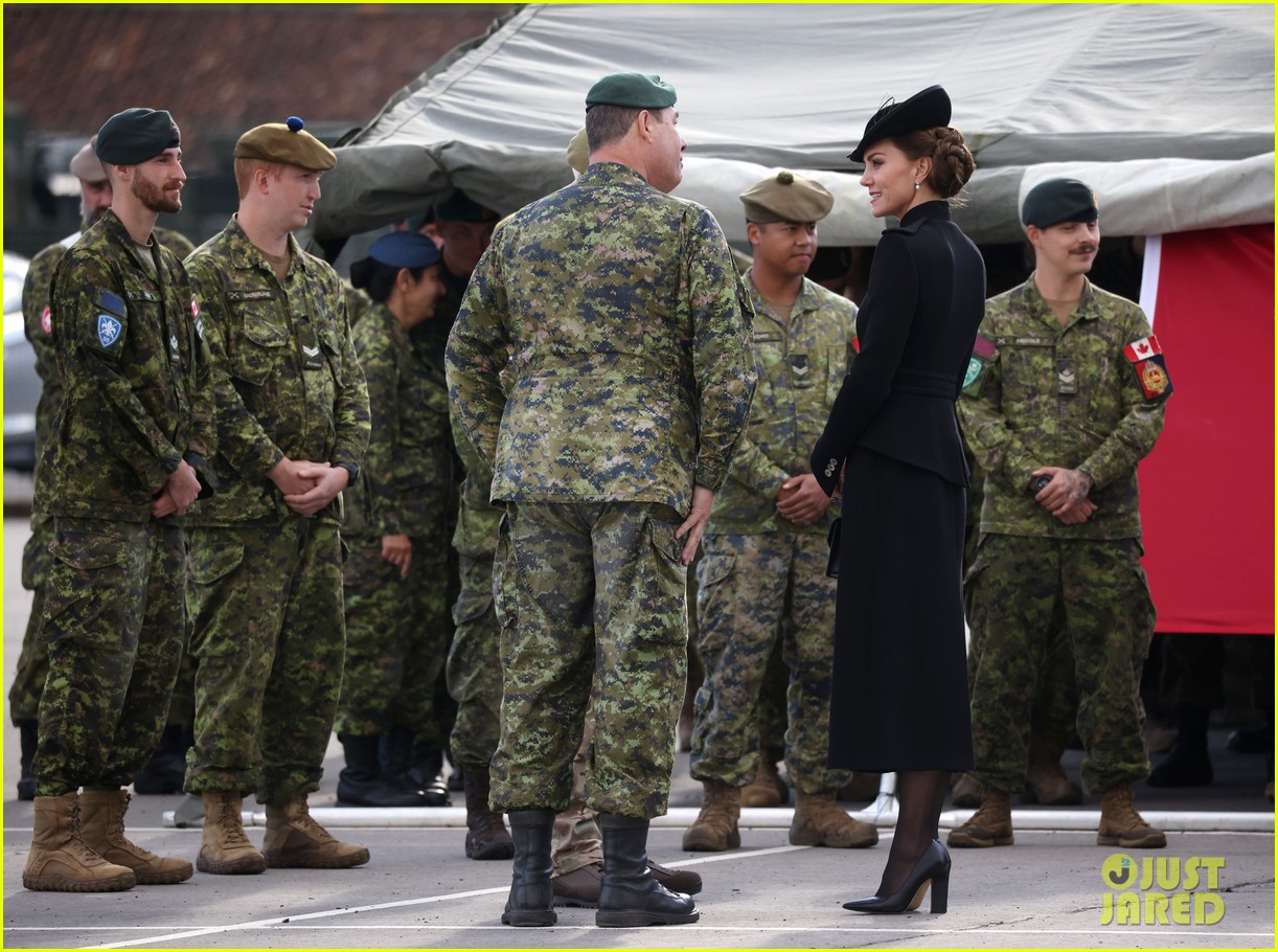 Prince William & Kate Middleton Meet the Troops Who Were Deployed to ...