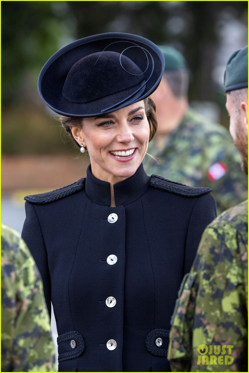 Prince William & Kate Middleton Meet the Troops Who Were Deployed to ...