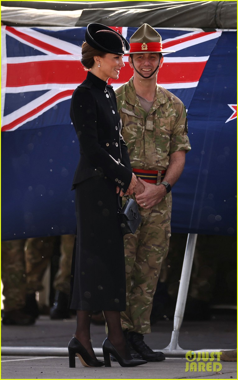 Prince William & Kate Middleton Meet the Troops Who Were Deployed to ...