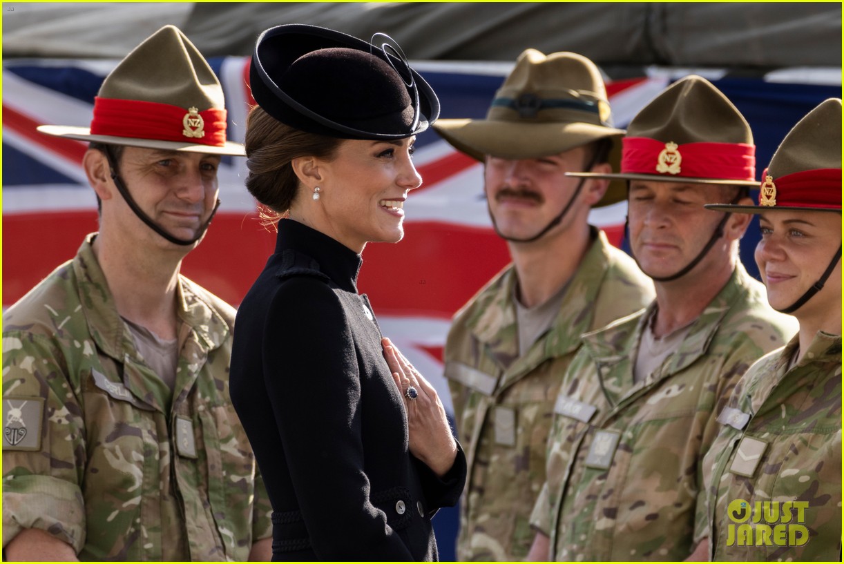Prince William & Kate Middleton Meet the Troops Who Were Deployed to ...