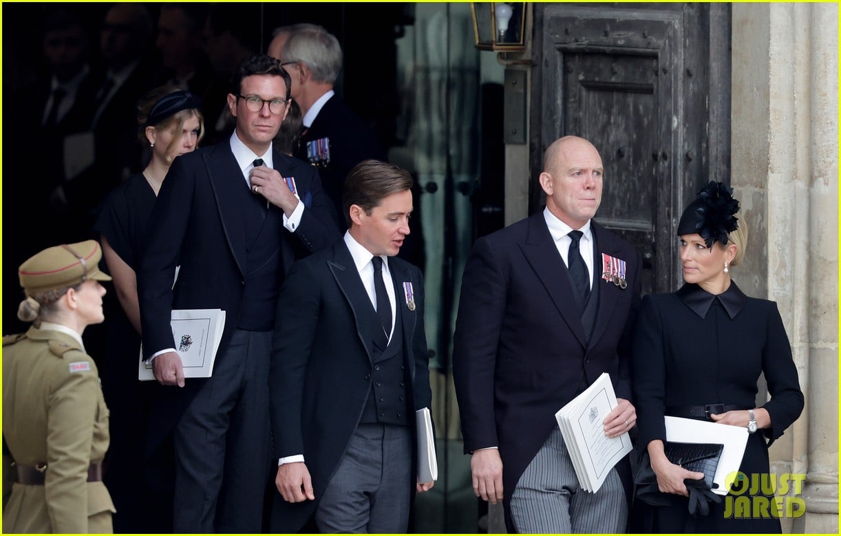 Zara Tindall Holds Her Husband Mike's Arm at Queen Elizabeth's Funeral ...