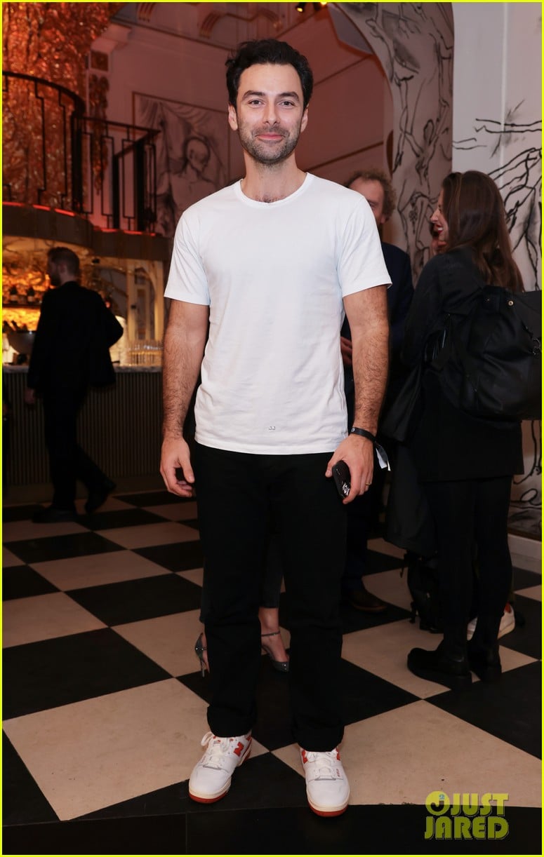 Succession's Caitlin FitzGerald Makes Very Rare Public Appearance with ...