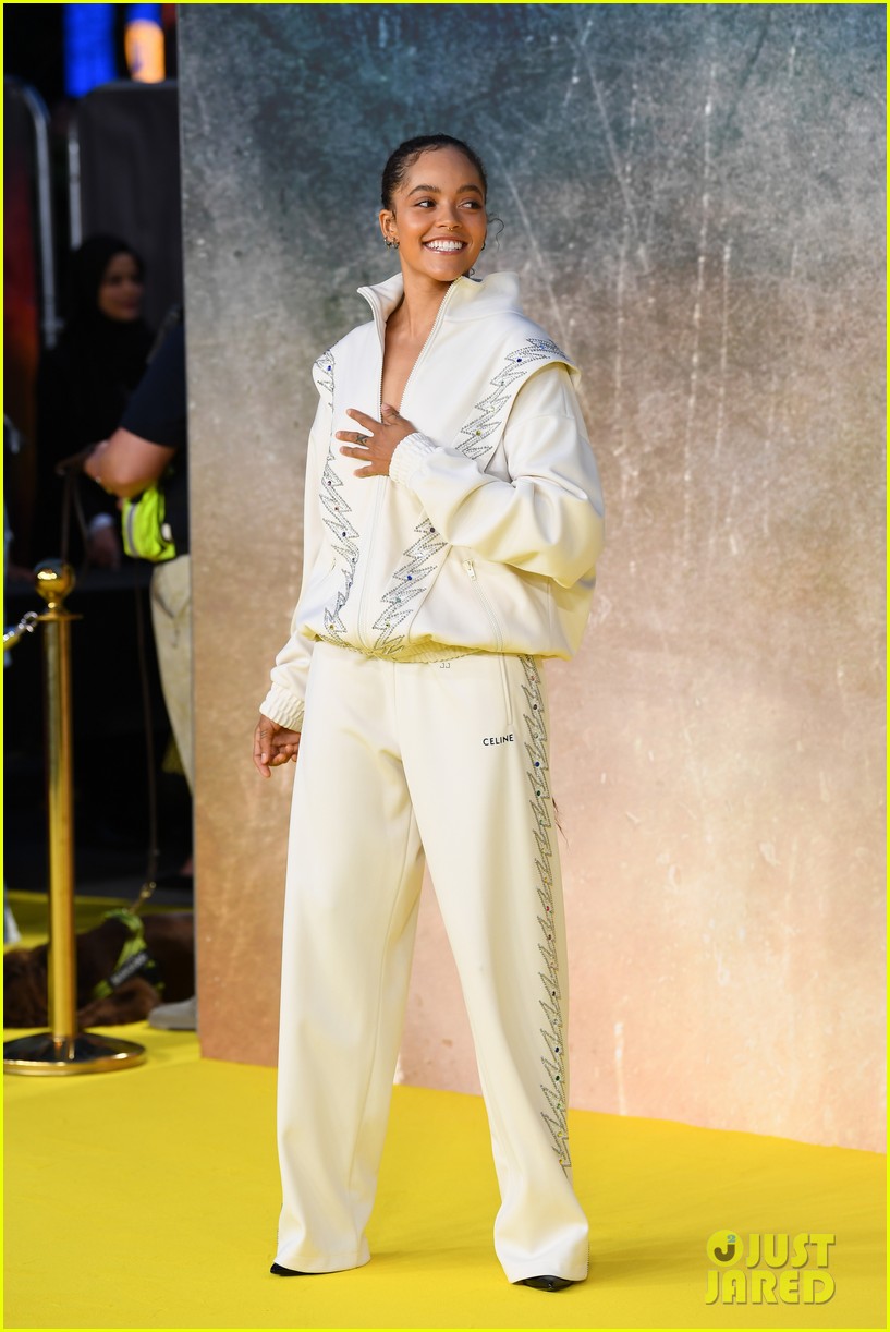 Aldis Hodge Bares His Biceps; Photobombs Pierce Brosnan at 'Black Adam ...