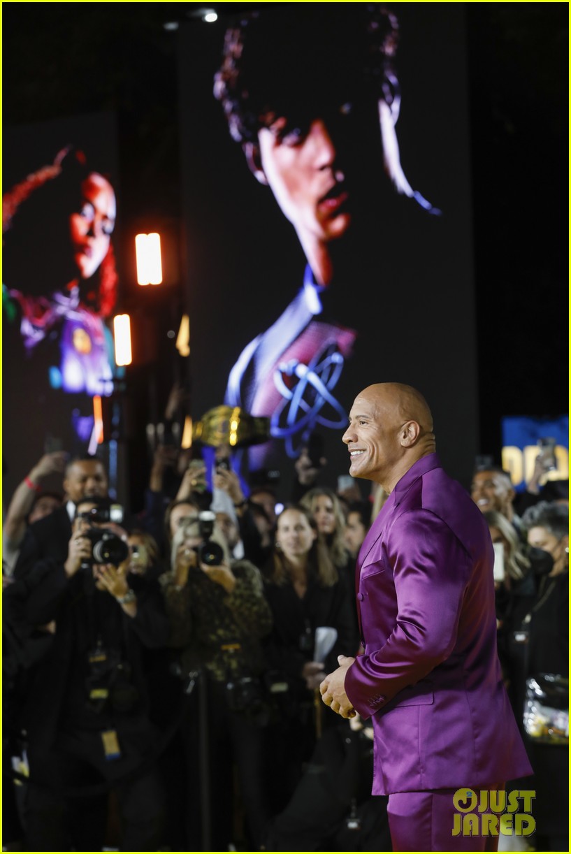 Aldis Hodge Bares His Biceps; Photobombs Pierce Brosnan at 'Black Adam ...