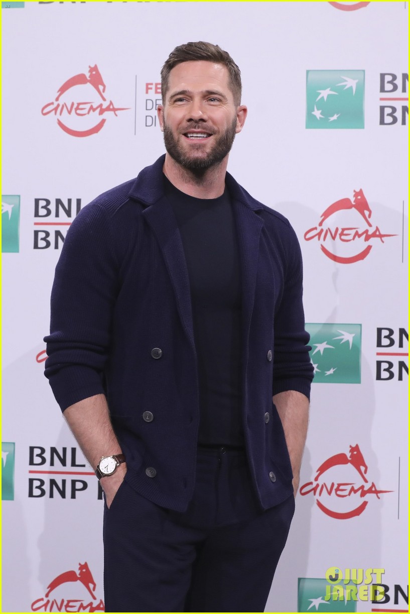 Billy Eichner & Luke Macfarlane Bring 'Bros' to Rome: Photo 4843422 ...