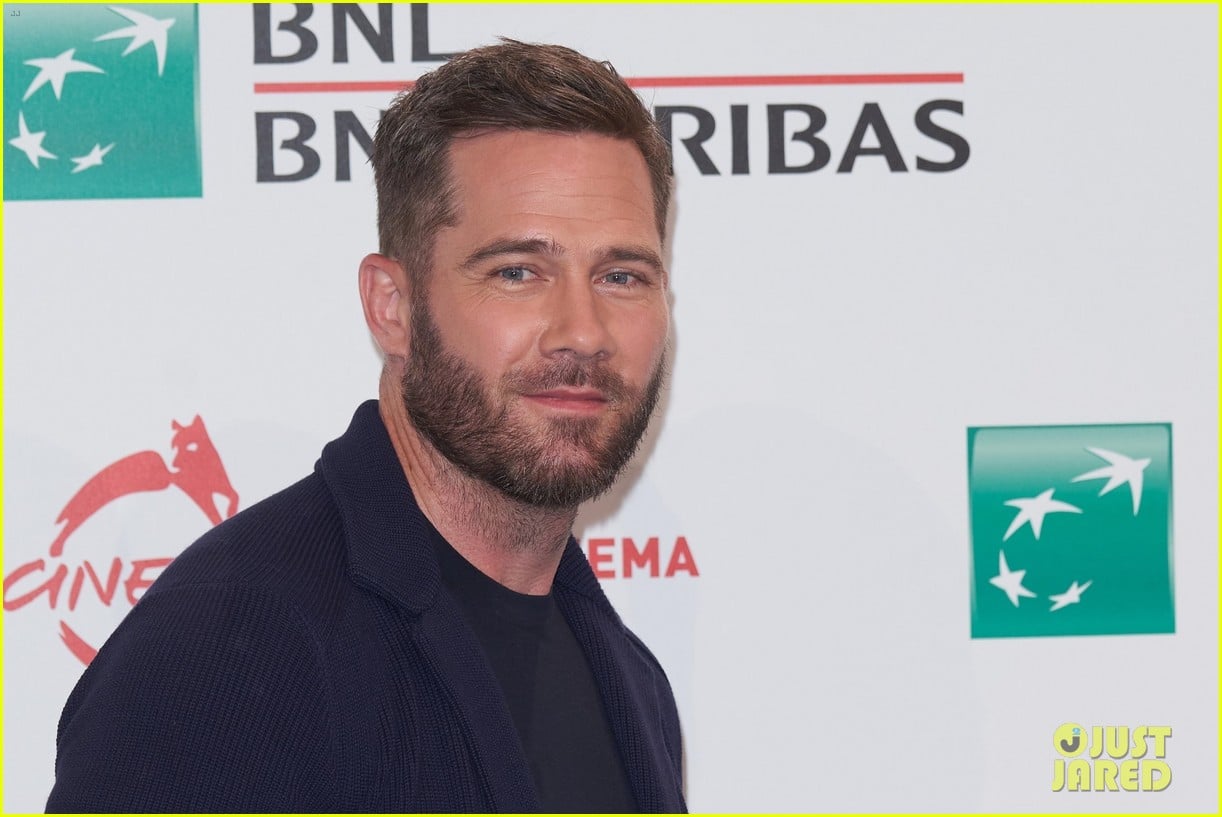 Billy Eichner & Luke Macfarlane Bring 'Bros' to Rome: Photo 4843435 ...