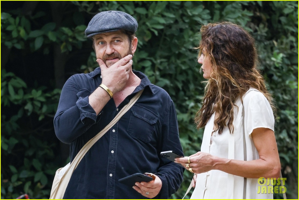 Photo: gerard butler morgan brown pda photos 13 | Photo 4844614 | Just ...