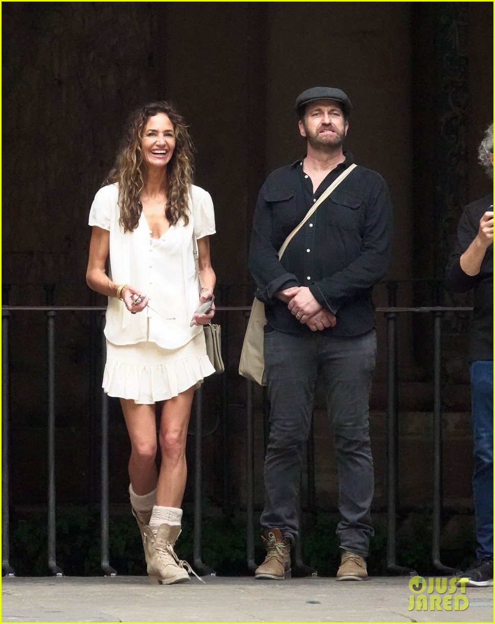 Photo: gerard butler morgan brown pda photos 88 | Photo 4844689 | Just ...